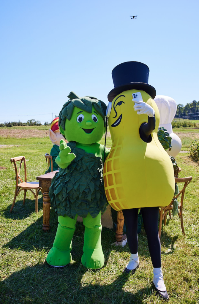 Green Giant Hosts a Special Friendsgiving Feast with Iconic Brand ...